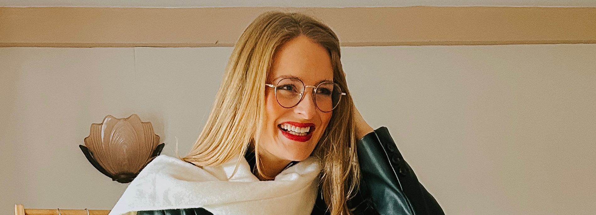 The Very Best Makeup Tips For Glasses Wearers Glasses Direct Blog